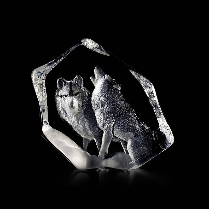 Pair of Wolves Crystal Statue, Mats-Jonasson-Crystal-All-Products ...
